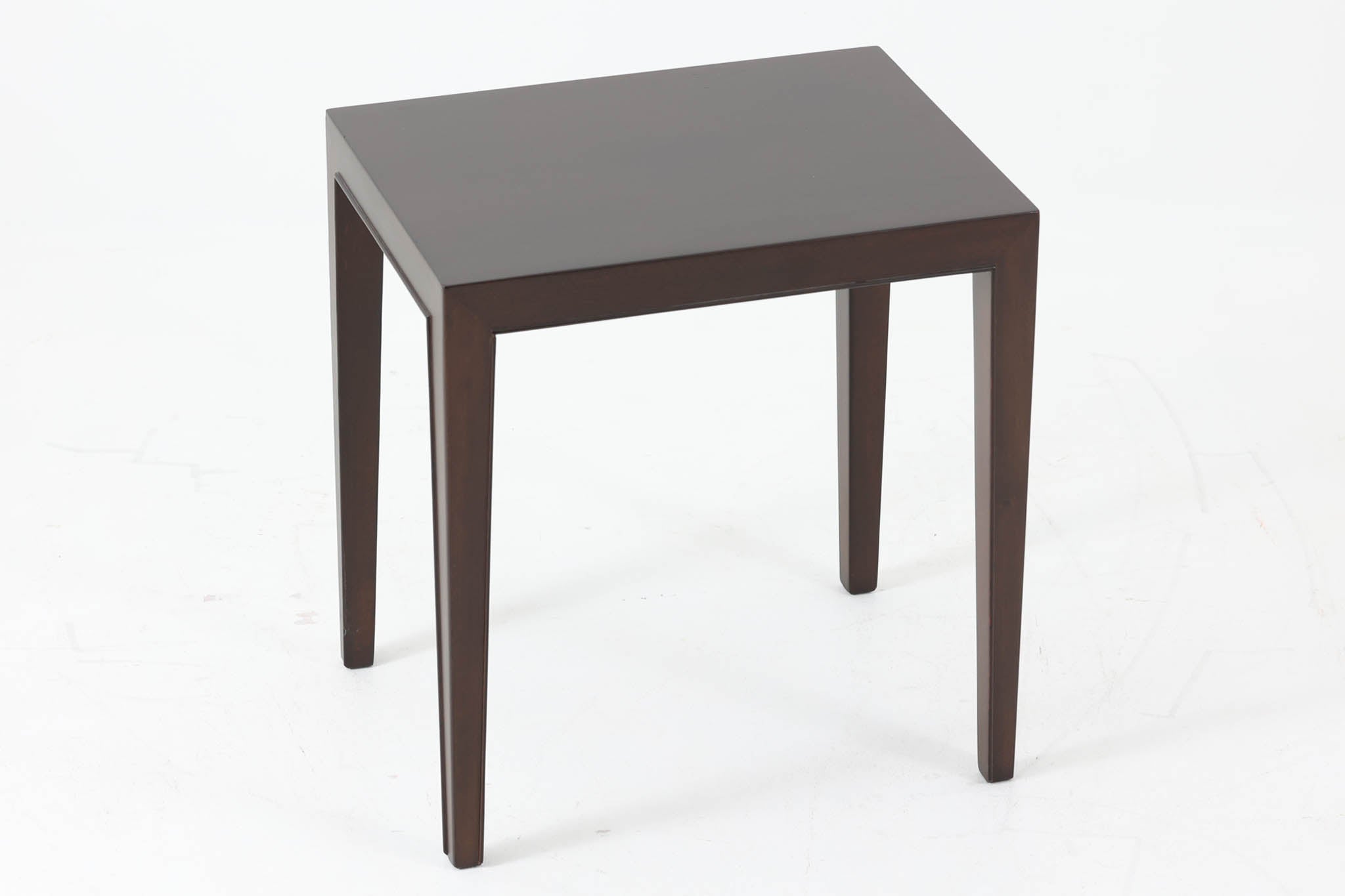 Haslev(ハスレヴ) サイドテーブル マホガニー材 – CHLOROS