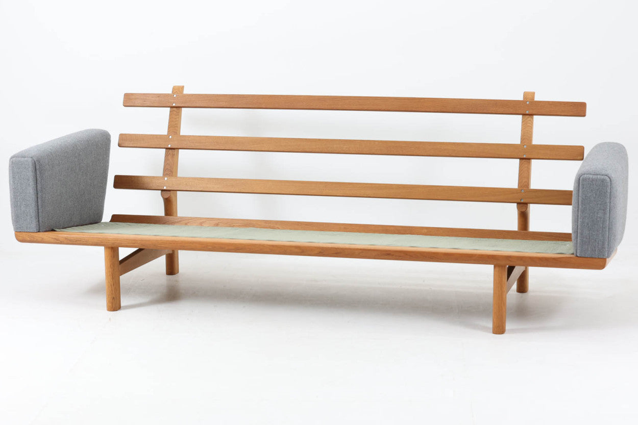 北欧家具ビンテージ GE236 トリプルソファ オーク材 Hans J.Wegner（ハンス・J・ウェグナー） GETAMA/ゲタマ – CHLOROS